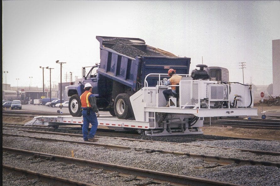Lo-Rail Utility Flatcar - DYMAXRAIL