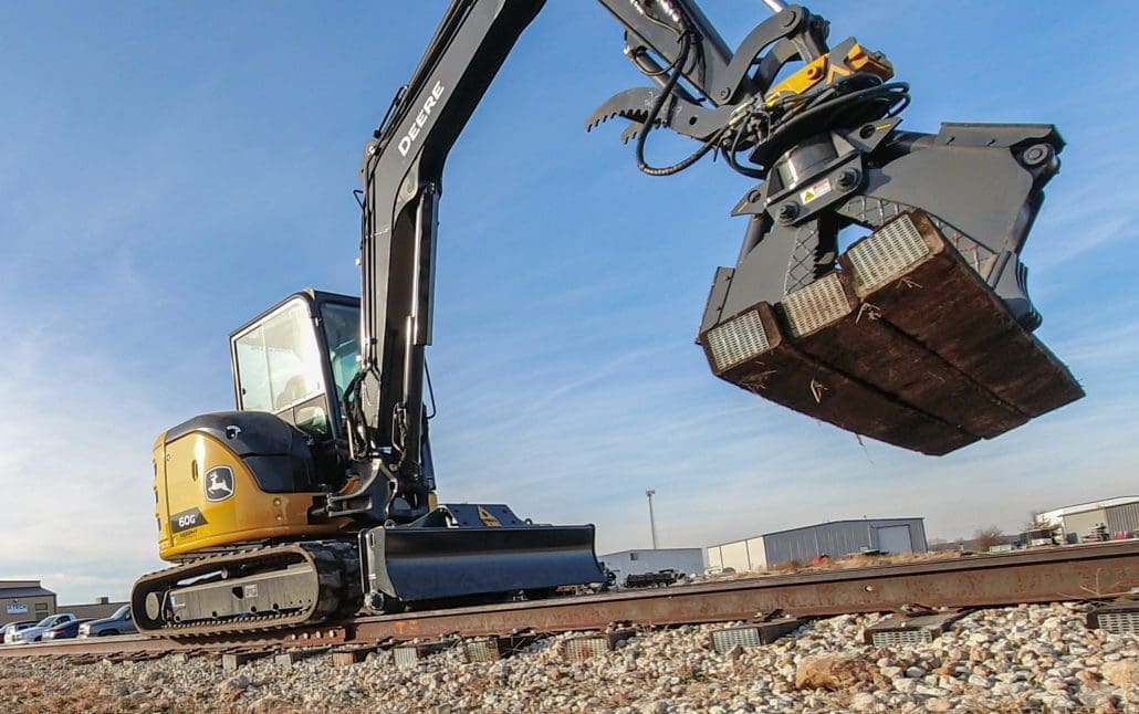 Cribbing Clam Bucket - DYMAXRAIL