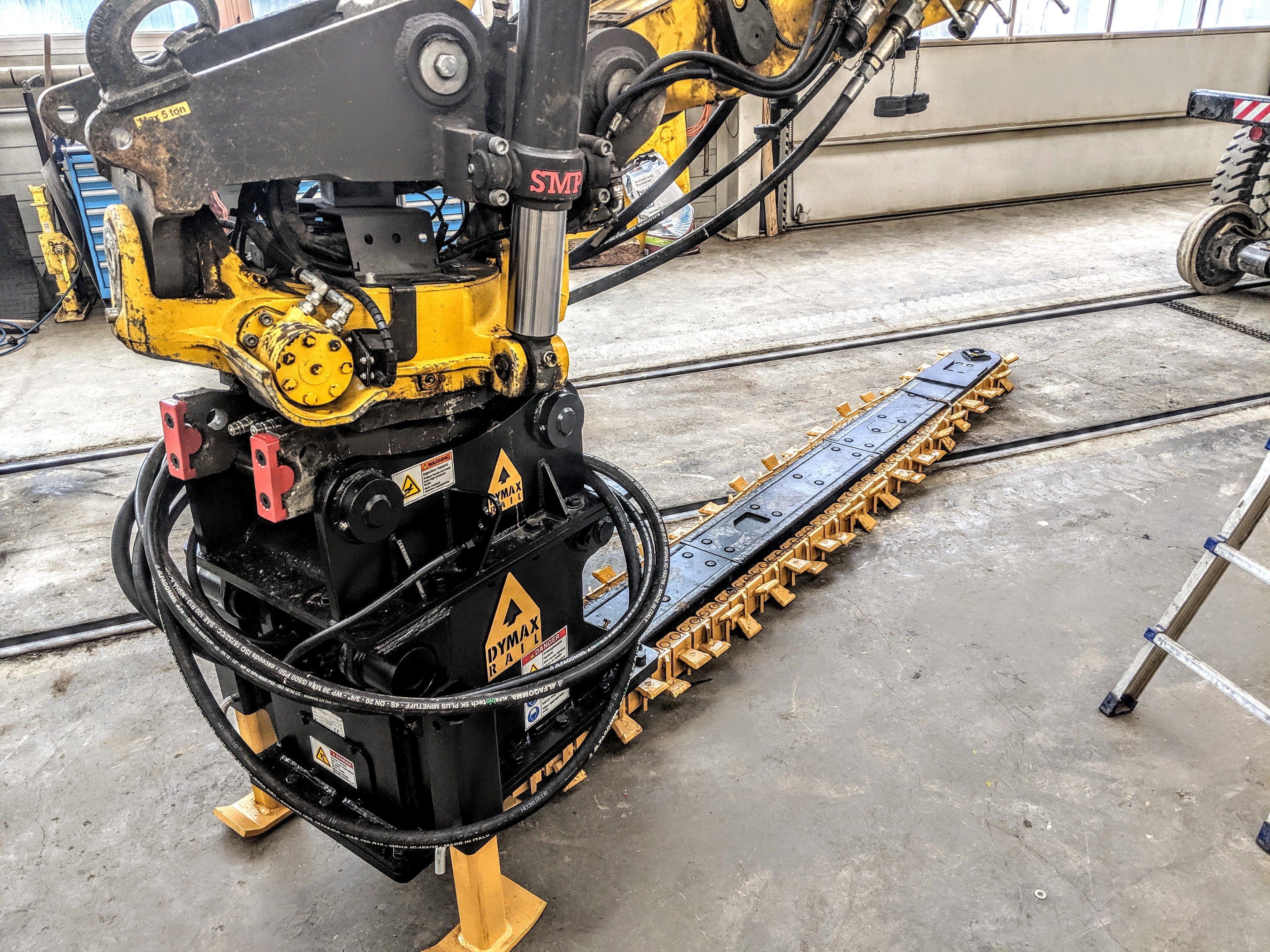 DymaxRail Ballast Blaster Undercutter - for Tiltrotator Coupler