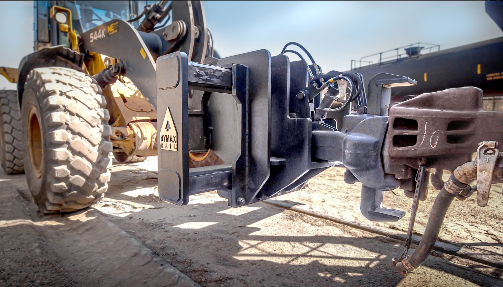 Railcar Couplers for Wheel Loaders and Tractors | DymaxRail