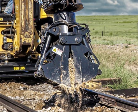 Hydraulic Clam Cribbing Bucket | Rail Ties & Ballast | DymaxRail